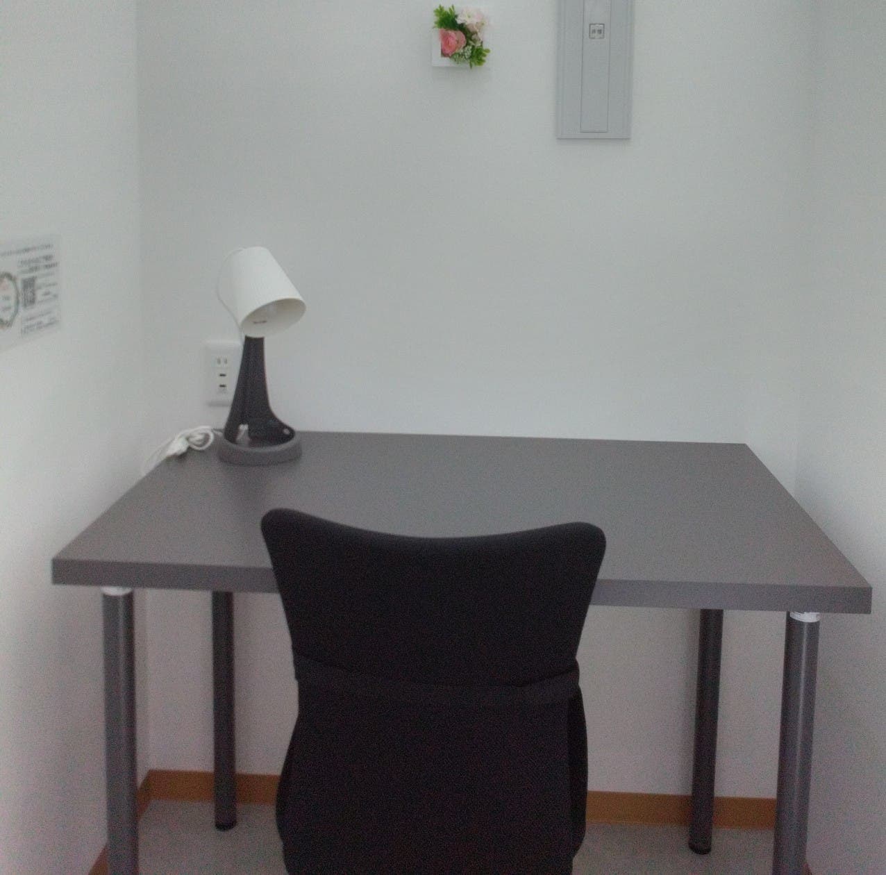 新小岩駅徒歩4分　4階個室（B）イヤホンを使用してZoom会議、リモート会議もOK。の写真1