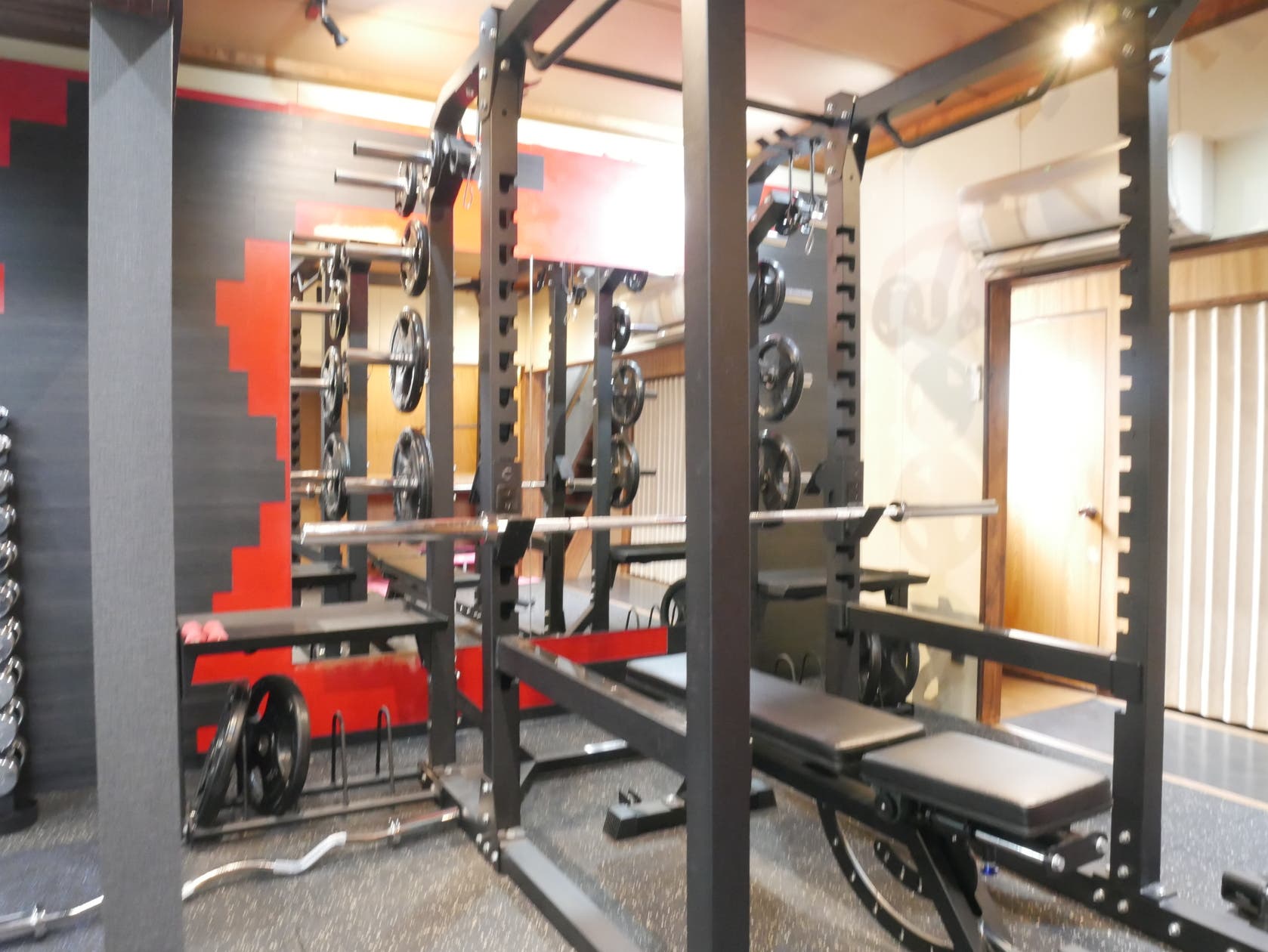 駅から徒歩5分の戸建開放型レンタルジムの写真3