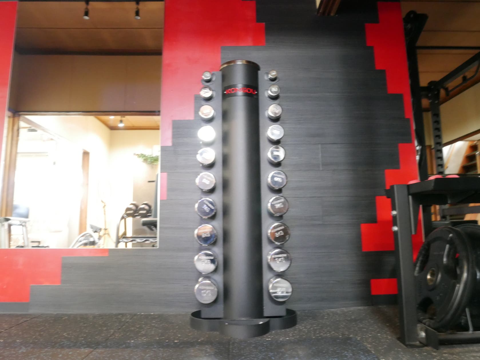 駅から徒歩5分の戸建開放型レンタルジムの写真4