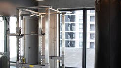 中目黒駅【徒歩3分】オープンスペース型キックボクシングジム|天井高3m超&トレーニングエリアも完備の写真4