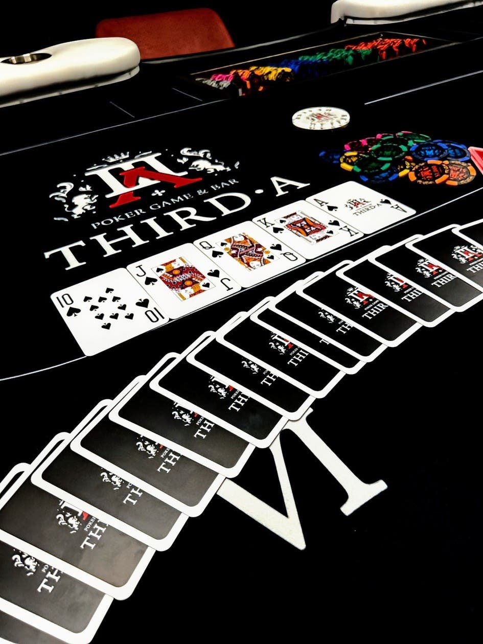 【新橋駅から徒歩３分🚶♪】“日本一高級な会員制ポーカーバー”　撮影利用/コスプレ撮影/ポーカー貸卓/カラオケ/YouTube配信の写真5