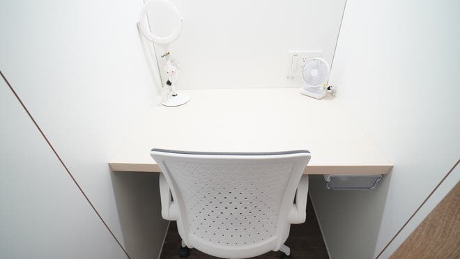 <ビズボ東京駅八重洲京橋No.5>東京駅徒歩4分・京橋駅徒歩2分【完全個室】🚃光回線Wi-Fi📶電源🔌の写真2