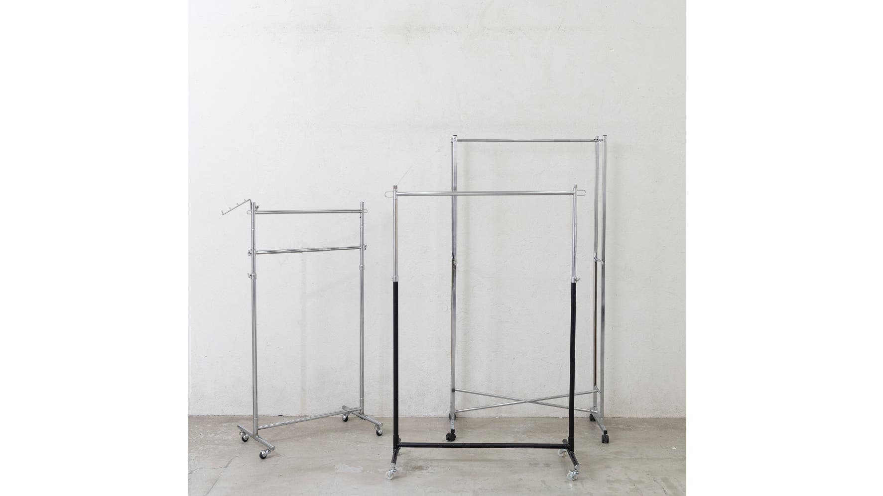 ハンガーラックの画像1