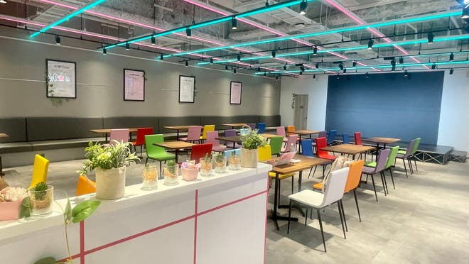 【三ノ宮駅から徒歩3分!】可愛い店内❣️ワークショップや撮影会、結婚式の二次会、交流会など!の写真2