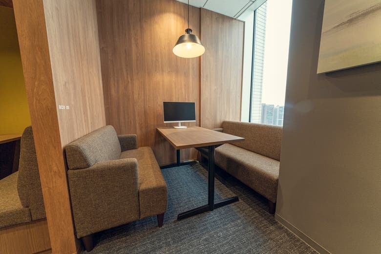 BOX 05(4名)の写真1