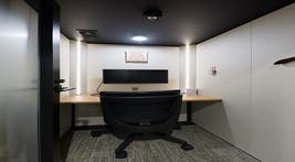 ROOM L 05