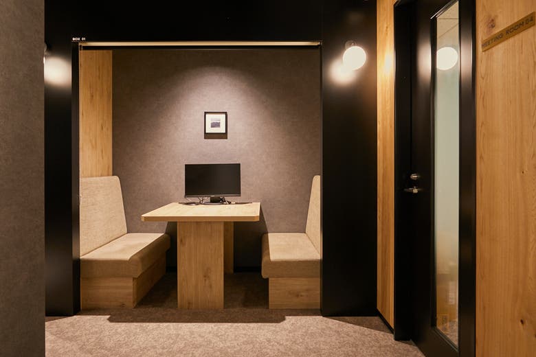 BOX 02(2名)の写真1