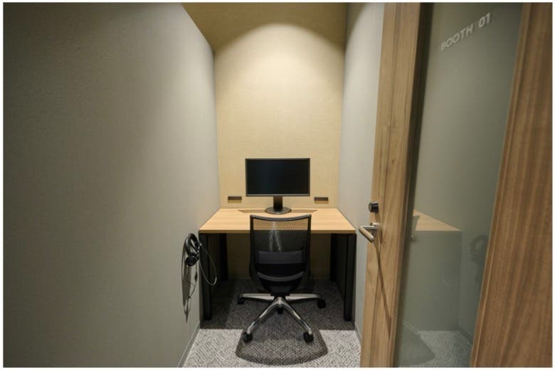 BOOTH 04(1名)の写真1