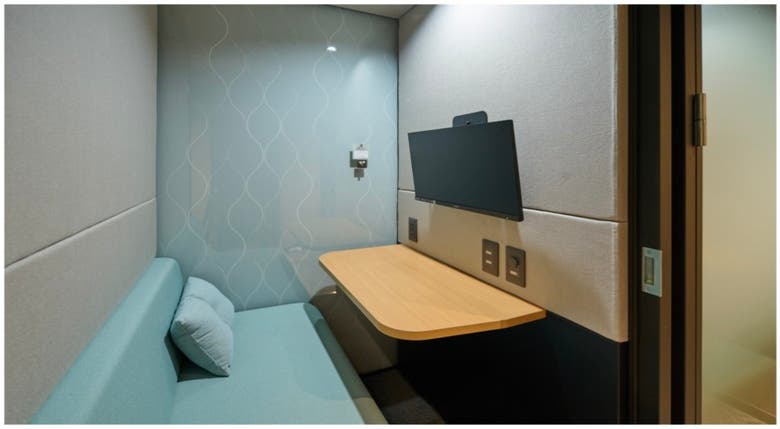 ROOM R 05