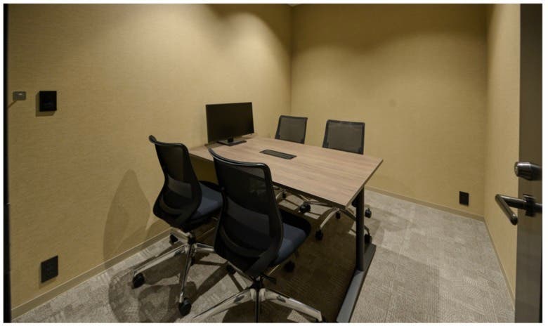会議室 06(4名)の写真1