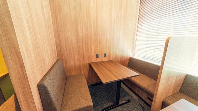 BOX 04(2名)の写真1