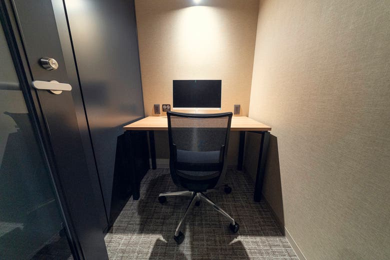 BOOTH 04(1名)の写真1