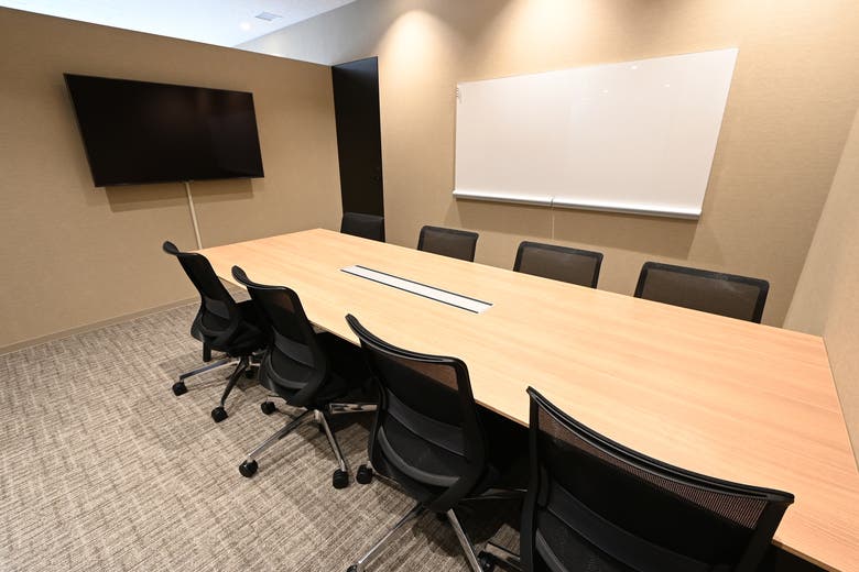 会議室 04(8名)の写真1