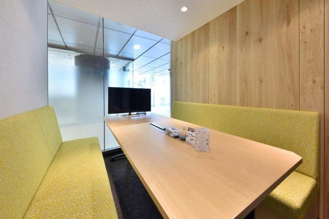 会議室 03(6名)の写真1