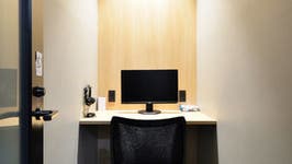 BOOTH 01(1名)の写真1