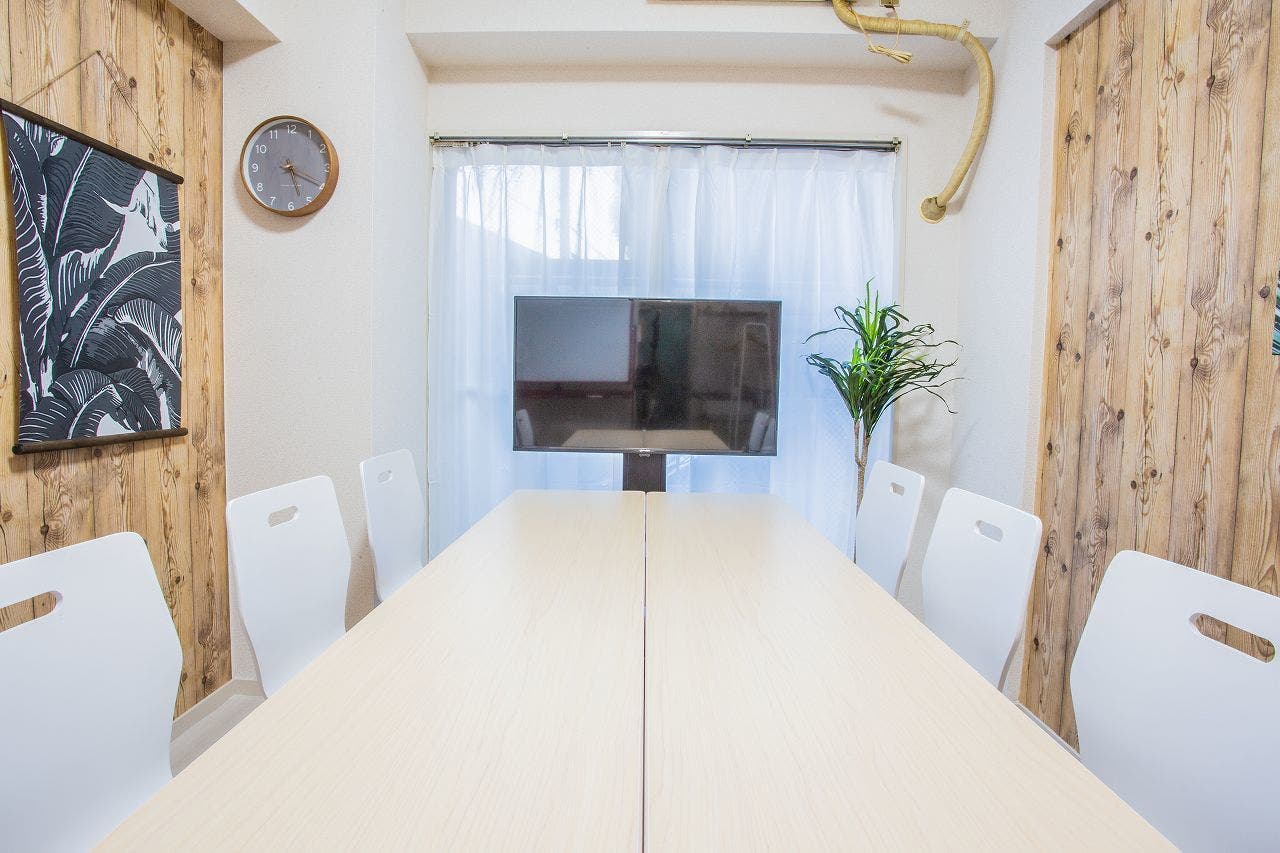 【府中駅6分！8名利用可！】綺麗な室内！WiFi・大型モニター・ホワイトボード全て無料！ふれあい貸し会議室 府中Bの写真6