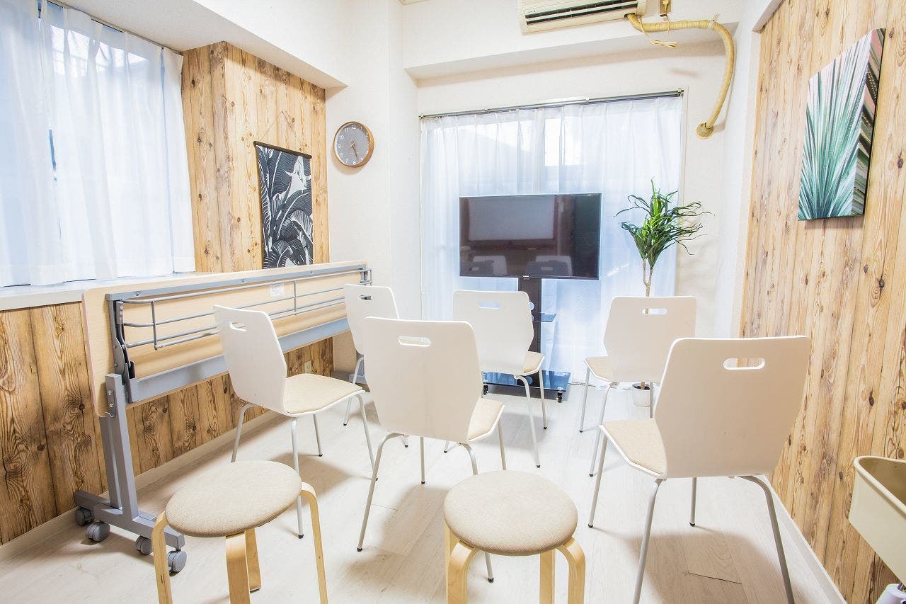 【府中駅6分！8名利用可！】綺麗な室内！WiFi・大型モニター・ホワイトボード全て無料！ふれあい貸し会議室 府中Bの写真7