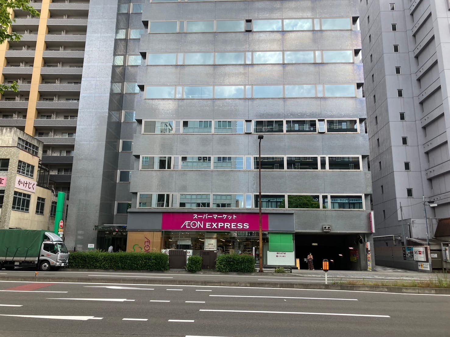 五橋駅前 12名【ファーストビル8階会議室】の写真6