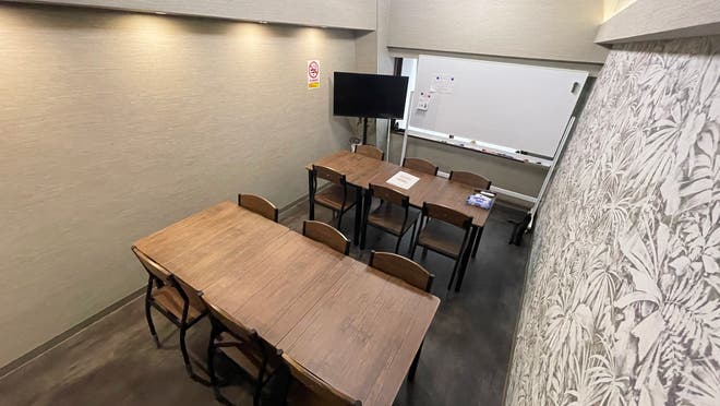 今だけ値下げ!【新大阪駅すぐ目の前】新大阪駅東口より徒歩10秒の貸会議室(410)の写真3