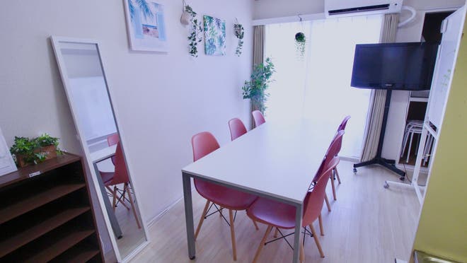 【表参道駅徒歩8分 | 骨董通り沿い🌿】打合せ/女子会🍸/ボドゲも✨高速Wifi🛜&備品All無料🆓ビズガーデン南青山の写真4