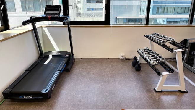 スタッフ常駐🌟名駅から1番近いレンタルジム🌟プロテイン毎回1杯無料!の写真17