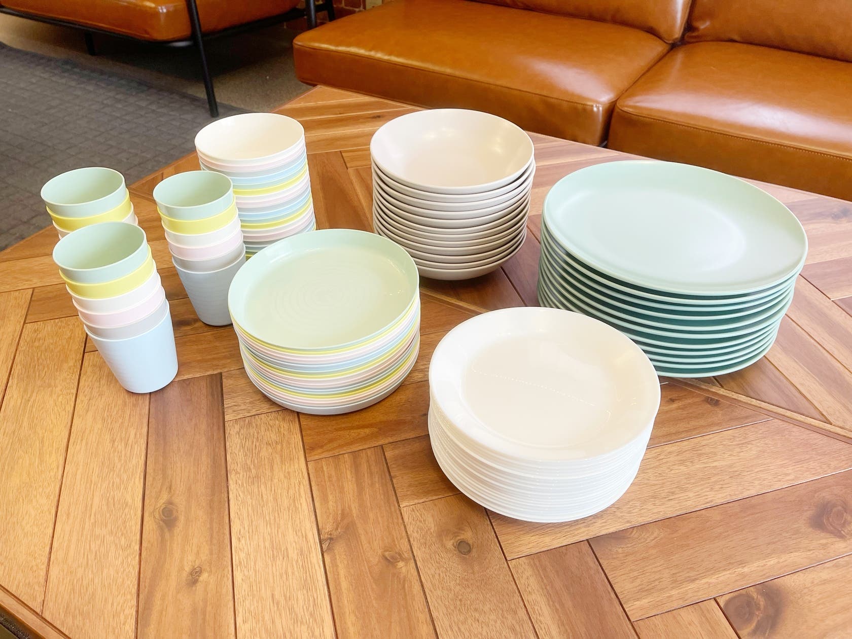 食器、コップ、カトラリー、お子様用有（ご利用後は洗って、拭いて棚に戻してください）の画像3