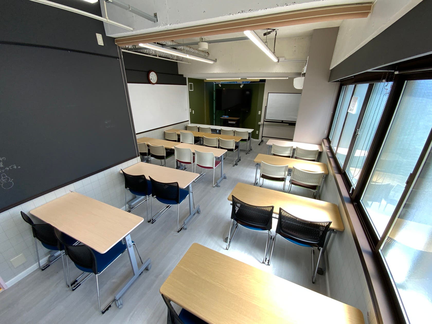 清潔第一【最大30名】０１ルーム　仙台駅歩いて8分！会議、ミーティング、ワークショップなど最適22名♪勉強女子会の写真18