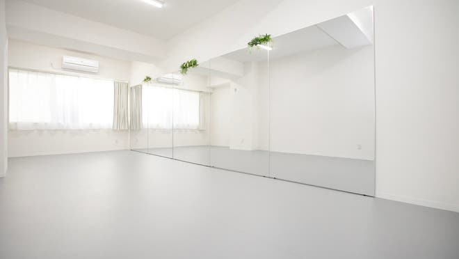 【横浜駅チカ徒歩5分】最高級舞台床リノリウム!NEW OPEN!!(F号室)の写真2