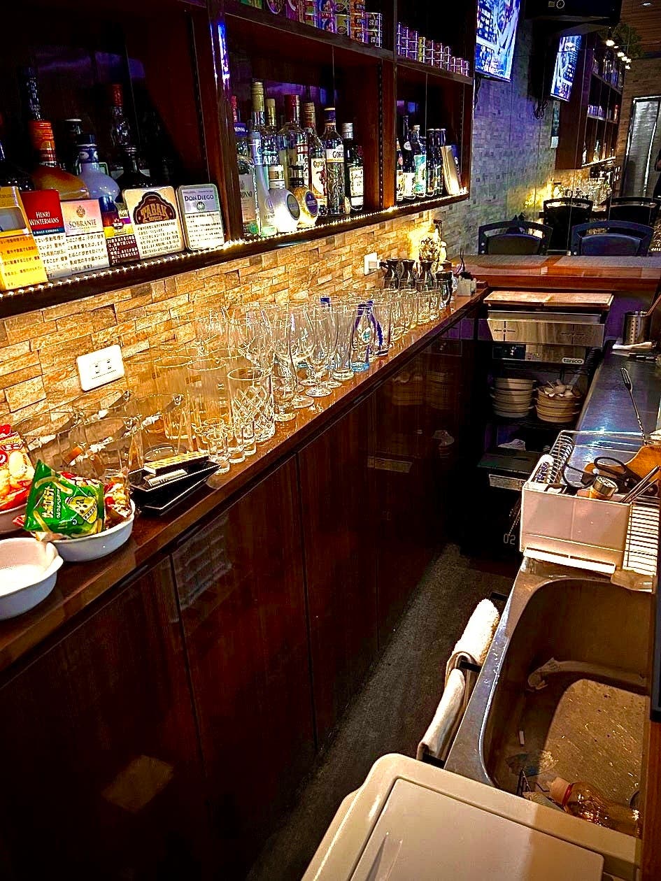 栄・女子大｜貸切BAR🍸カラオケ無料🎤飲食持込OK｜二次会・誕生日会・パーティーの写真5