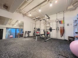 【浜田山駅4分】パーソナル向けの設備が揃った使いやすい完全個室ジム MIYAZAKI GYM浜田山店の写真1