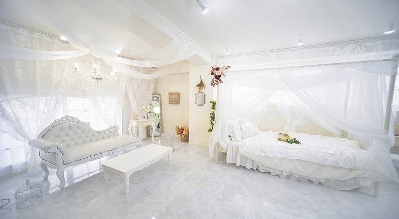 秋葉原3分！姫系　大型花壁2面、猫脚バスタブ・天蓋ベッド・ポートレート用背景紙♪コスプレ・推し活に♪