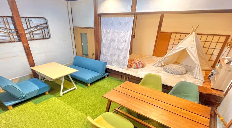 のんびりゴロゴロ💖泉佐野駅8分🚶最大７名🙆‍♀️駐車場あり🚗フリードリンク🥛休憩・推し活に最適な芝生チルスペース
