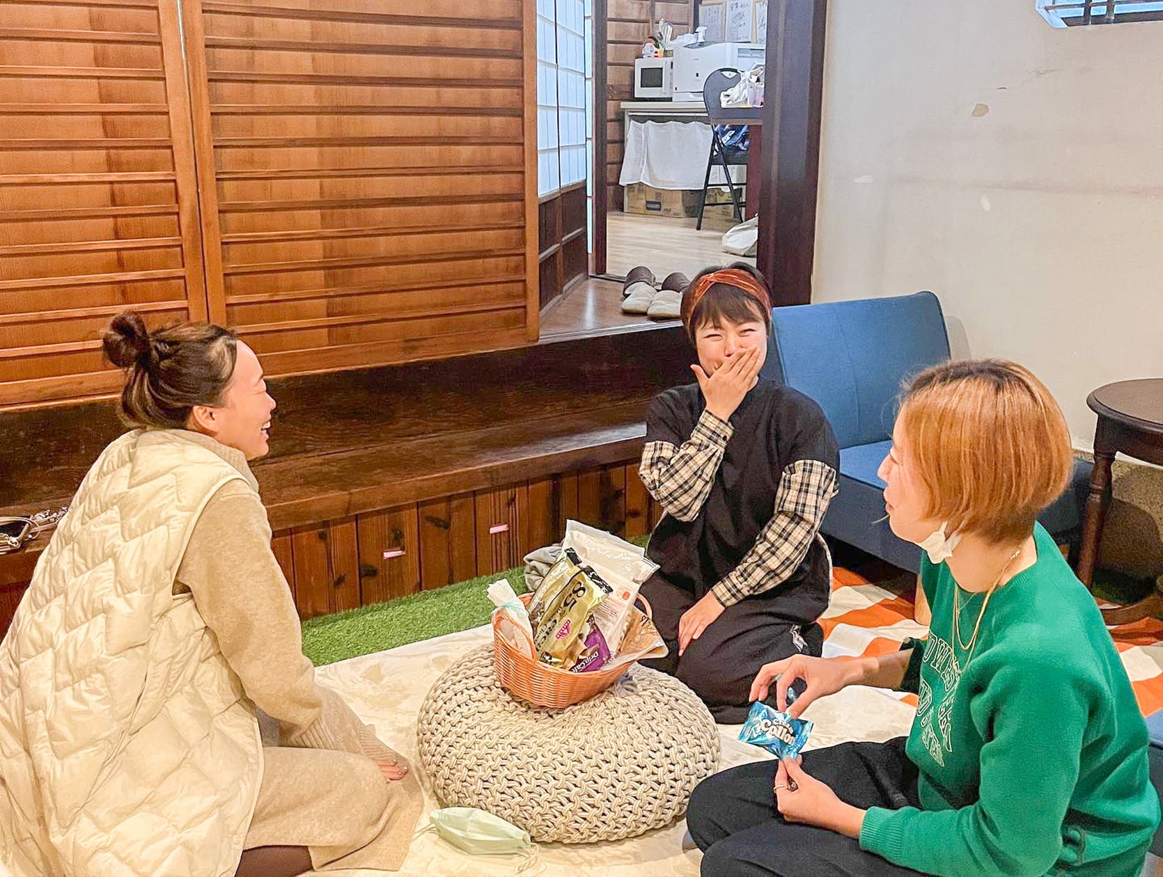 のんびりゴロゴロ💖泉佐野駅8分🚶最大７名🙆‍♀️駐車場あり🚗フリードリンク🥛休憩・推し活に最適な芝生チルスペースの写真3