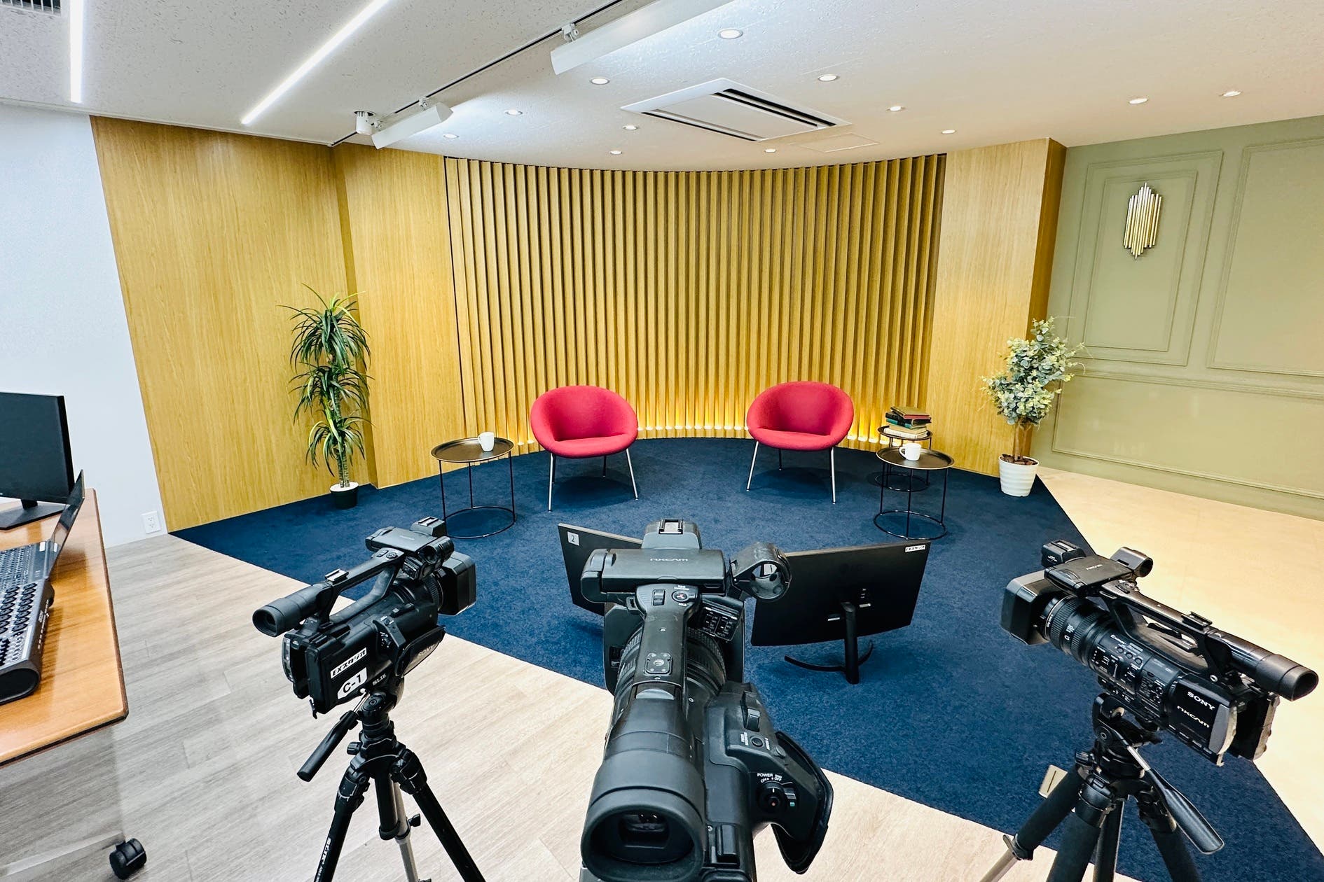 駅徒歩1分！配信や番組収録、インタビュー動画や対談撮影など様々な用途でご利用いただけます！グリーンバック合成も可能！の写真7