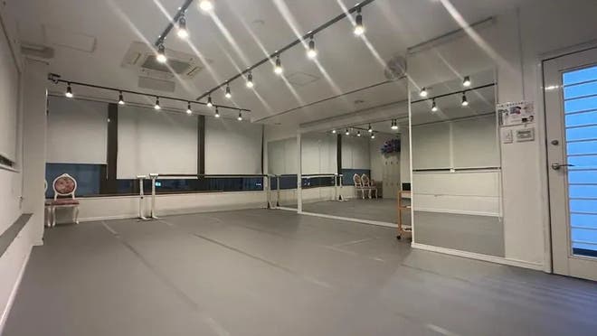 池袋駅から徒歩5分,24時間できるダンススタジオ!!の写真1