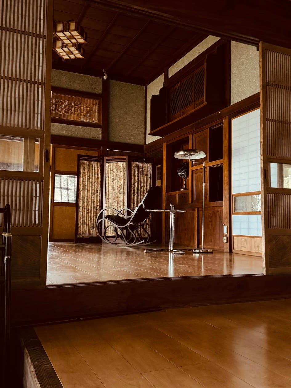 10代を応援　エモい百年空間の写真5