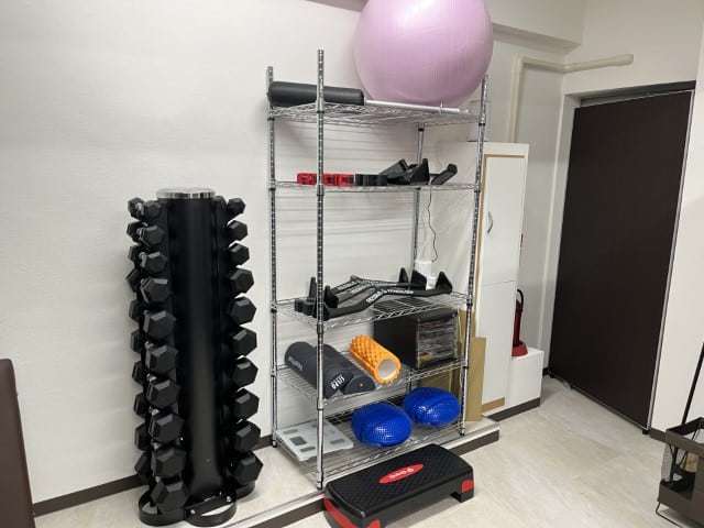 【川崎駅】1階の広々した空間！パーソナル向け設備も充実のレンタルジム　右の部屋① MIYAZAKI GYM川崎店の写真8