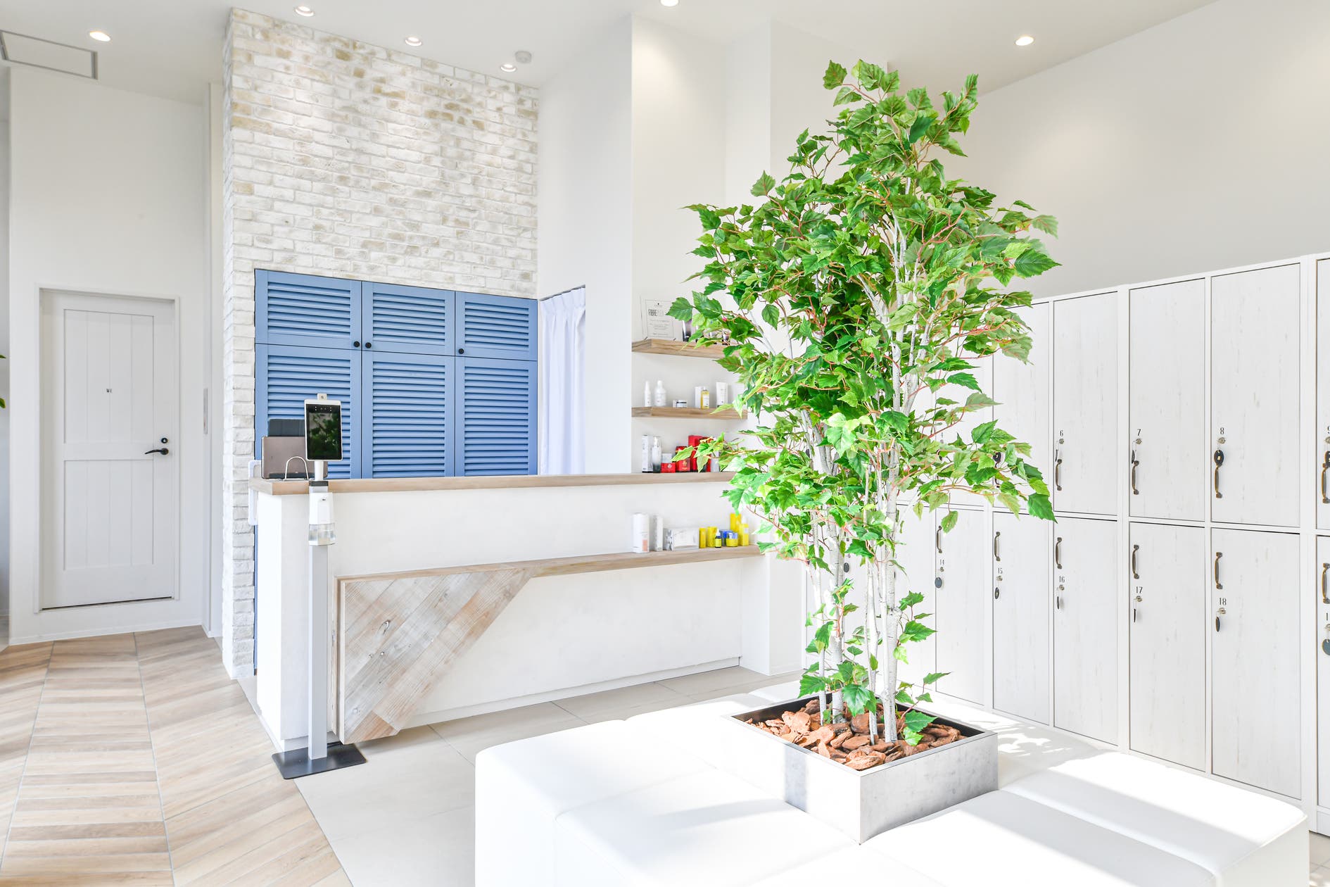 【EARTH 明石店】まつエク専用席★大型サロンに併設されたレンタルサロン✂︎フリーランス/個人練習/美容業に最適♪の写真3