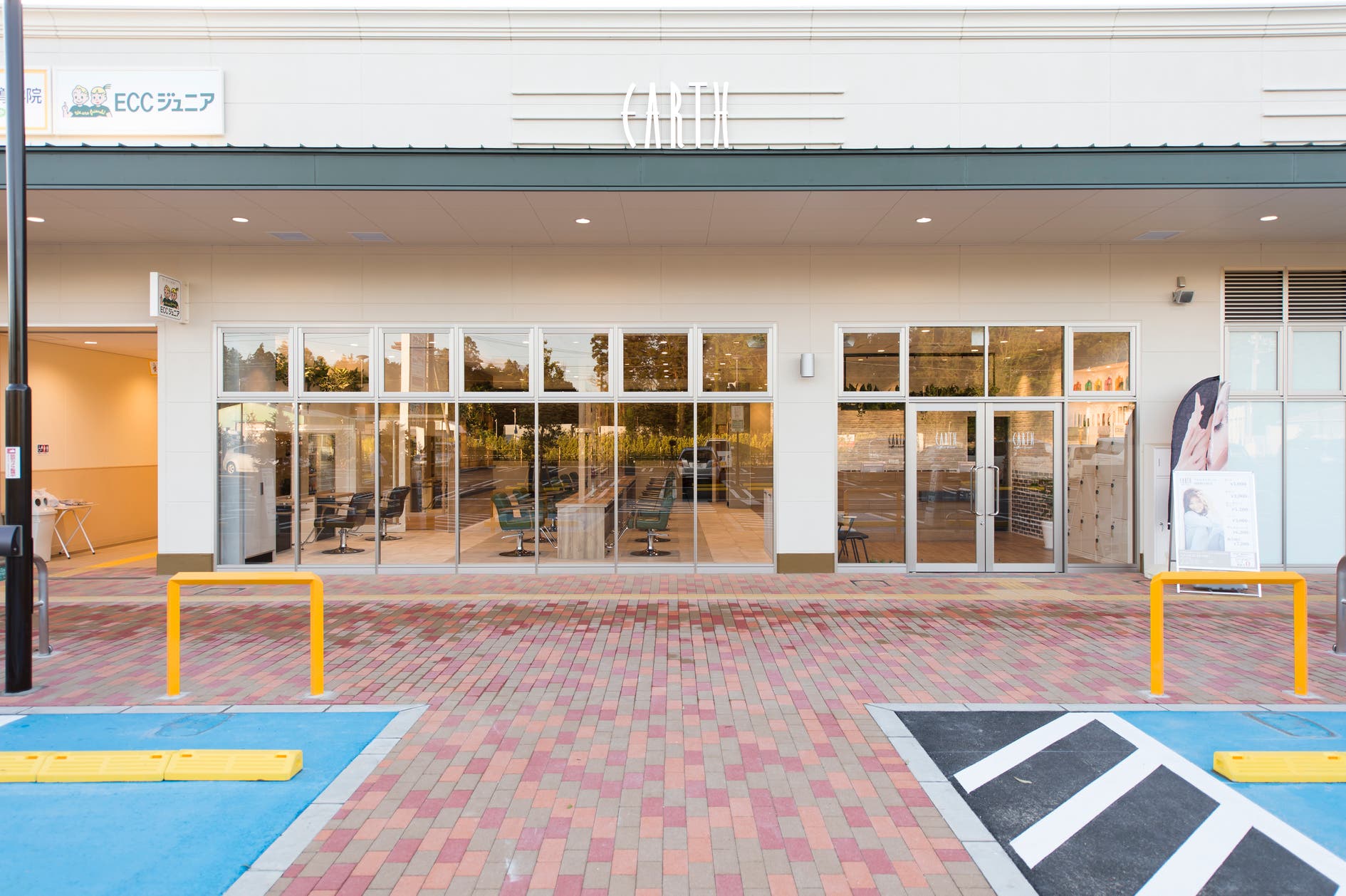 【EARTH フォレストモール印西牧の原店】まつエク専用席★✂︎フリーランス/個人練習/美容業に最適♪の写真3