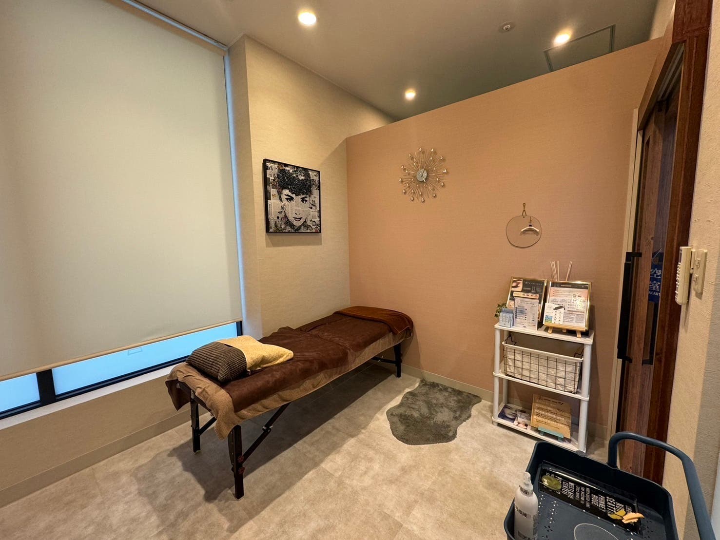 【EARTH 佐賀鳥栖店】まつエク専用席★大型サロンに併設されたレンタルサロン✂︎フリーランス/個人練習/美容業に最適♪の写真2