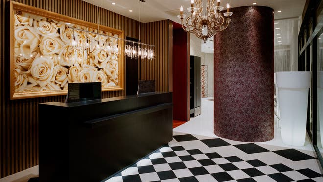 【EARTH 新鎌ヶ谷店】カット個室席★大型サロンに併設されたレンタルサロン✂︎フリーランス/個人練習/美容業に最適♪の写真2