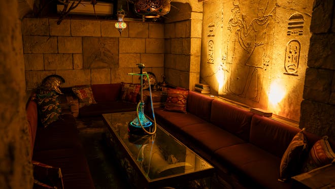 麻布十番の老舗シーシャラウンジの写真3