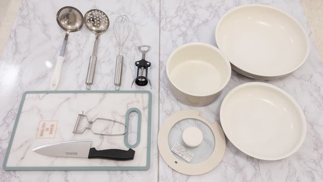 真っ白インテリア🤍クリスマス小物多数🎄✨120㌅大型スクリーン📽️3色変化LED照明✨ゴミ捨て無料!の写真27