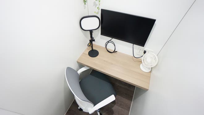 <ワークブース本町駅前No.1>本町駅24番出口目の前✨完全個室🚪Wi-Fi📶モニター🖥電源🔌テレワーク/面接/自習/作業の写真1