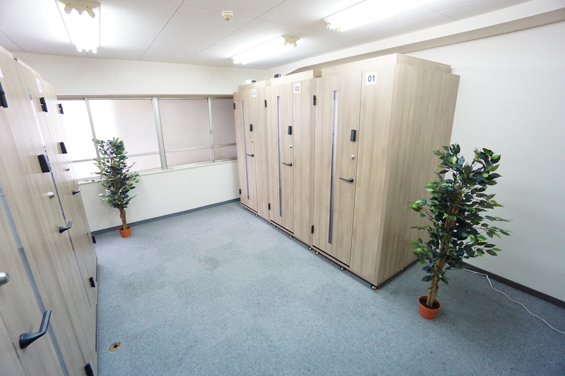 ＜ワークブース本町駅前No.1＞本町駅24番出口目の前✨完全個室🚪Wi-Fi📶モニター🖥電源🔌テレワーク/面接/自習/作業の写真2