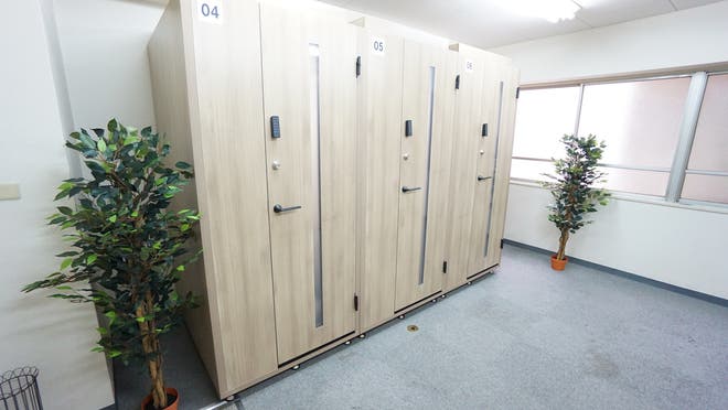 <ワークブース本町駅前No.2>本町駅24番出口目の前✨完全個室🚪Wi-Fi📶モニター🖥電源🔌テレワーク/面接/自習/作業の写真9