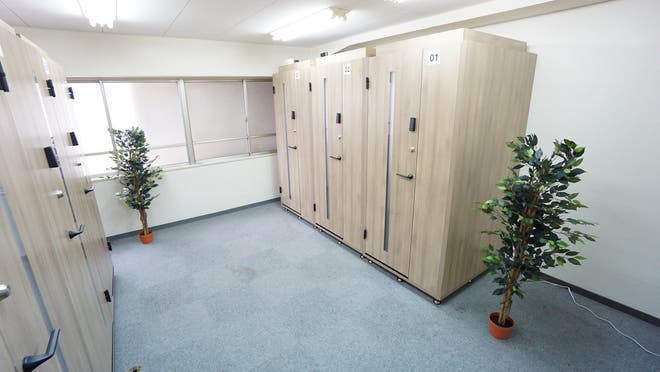 <ワークブース本町駅前No.5>本町駅24番出口目の前✨完全個室🚪Wi-Fi📶モニター🖥電源🔌テレワーク/面接/自習/作業の写真2