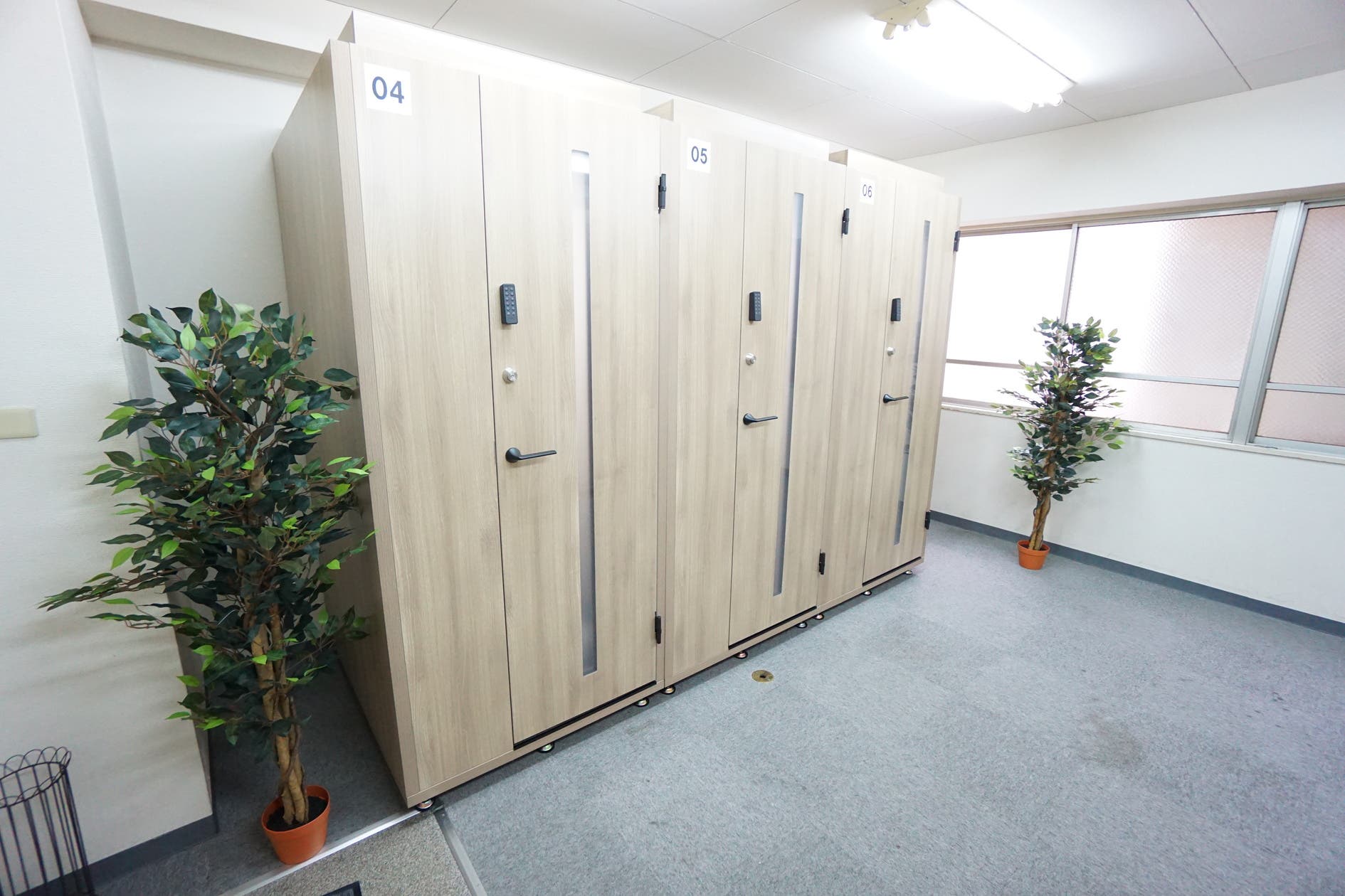 ＜ワークブース本町駅前No.5＞本町駅24番出口目の前✨完全個室🚪Wi-Fi📶モニター🖥電源🔌テレワーク/面接/自習/作業の写真9