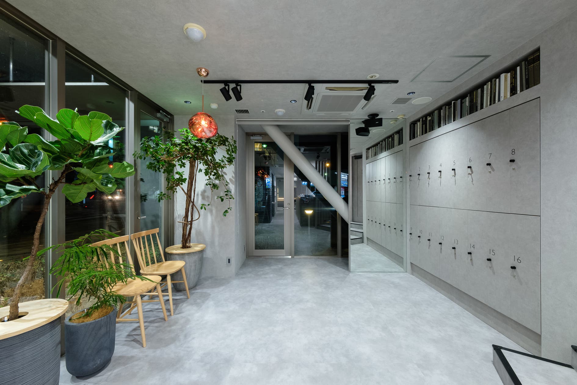 【EARTH 長野駅前店】ネイル専用席★大型サロンに併設されたレンタルサロン✂︎フリーランス/個人練習/美容業に最適♪の写真3