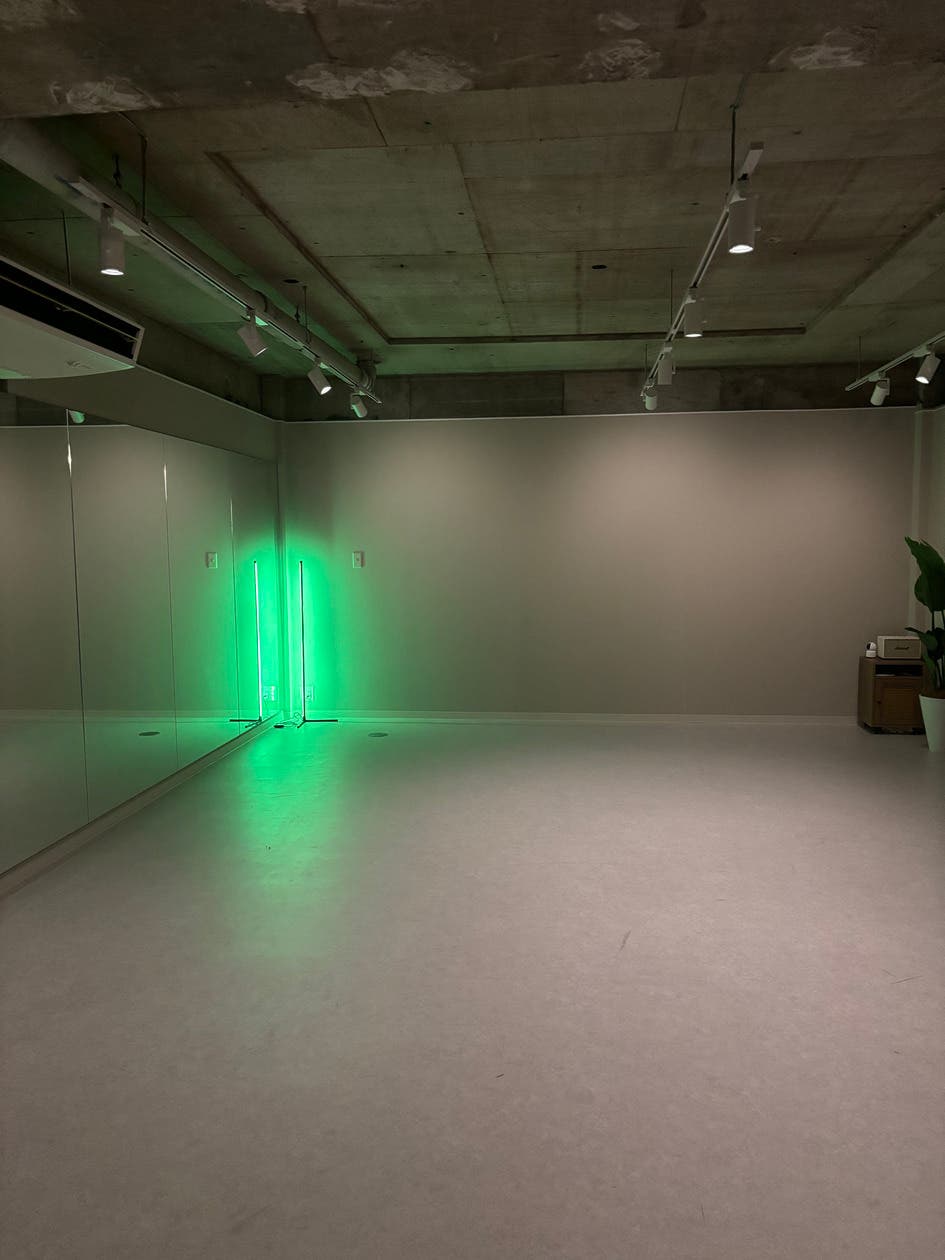 【原宿・神宮前エリア最安級（⚠️男性グループお断り）】韓国っぽい雰囲気の空間｜国立競技場の目の前・話題のスポットへのアクセス◎の写真14